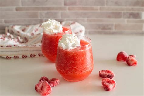 Strawberry Daiquiri Mocktail Merry About Town