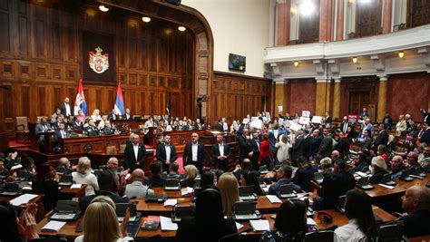 Усвојен ребаланс буџета Од октобра скупљи дуван кафа и пиће — Rt Balkan