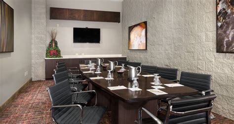 Doubletree By Hilton Hotel In Lawrence Ks