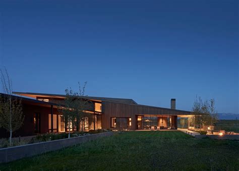 Clb Architects Designs Black Fox Ranchhouses