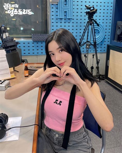 230707 Dj Eunbi With Park Hyunkyu Sbsyoungstreet Instagram Update R