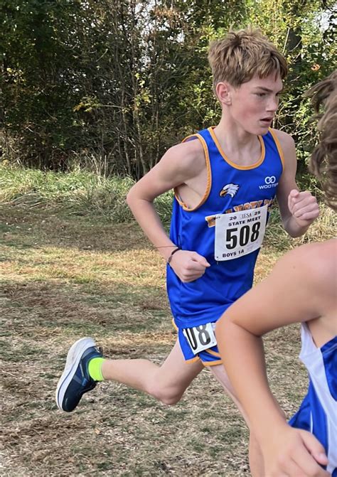 Evangelical School Athlete Ben Hejna Breaks Personal Record At Iesa