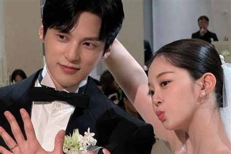 Yoon Sun Woo And Kim Ga Eun Share Heartfelt Messages And Photos From