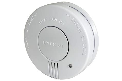 Safety Essentials Photoelectric Smoke Detector Alarm Battery Powered To En Ac