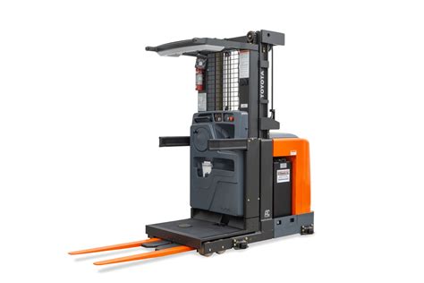 Toyota Order Picker