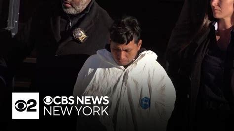 Nyc Police Charge Man With Murder Of Woman Set On Fire On Subway Cbs