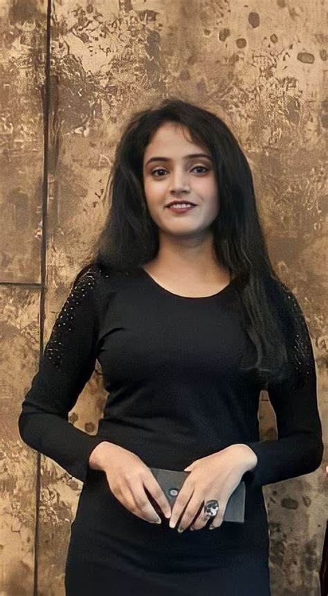 about anushka sonawane medium
