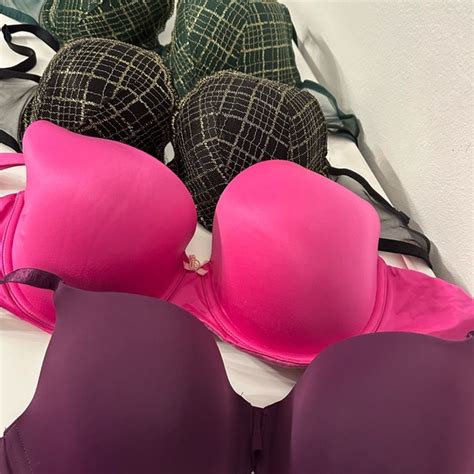 Victorias Secret Intimates And Sleepwear 4 Victorias Secret Bras