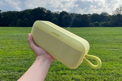 Bose Soundlink Plus Review Big Bass Big Beach Vibes And A Big Price Thats Worth It