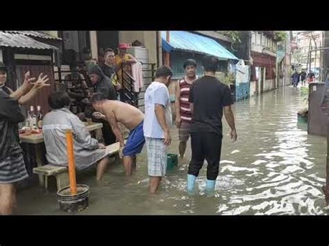 Inuman Party Sa Gitna Ng Baha Ulyssesph Baha Bicol Rescueph Pasig