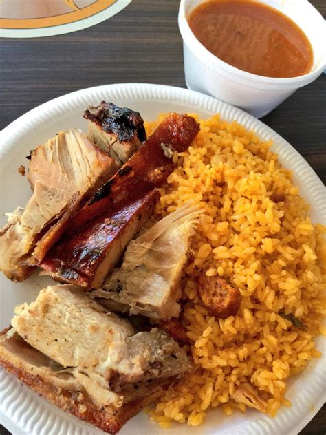 Arroz Con Gandules Y Lechon