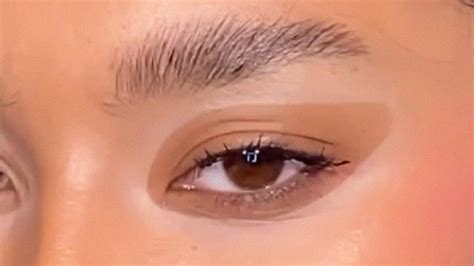 Bisa Jadi Inspirasi Ini Bentuk Eyeliner Viral Di Tiktok Udah Coba