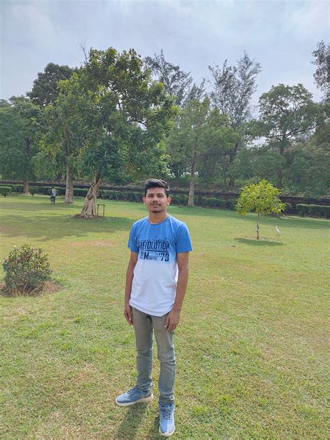 abhishek dash medium