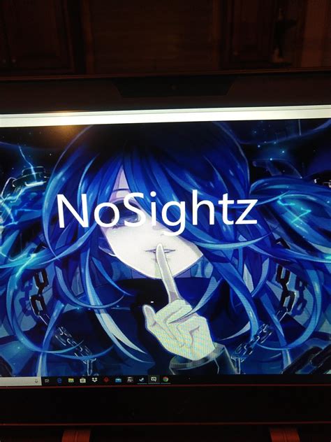 How Do I Get Rid Of This Someone Please Help I Went Into A Public World And Got Struck With