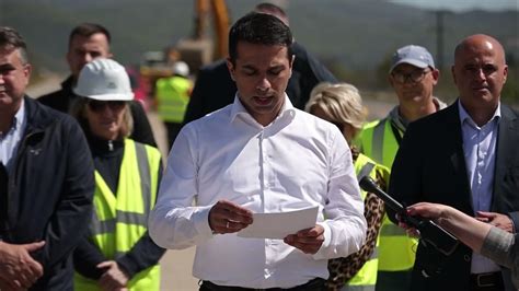 Обраќање на министерот Бочварски на увид во градежни активности на делницата Петровец Катланово