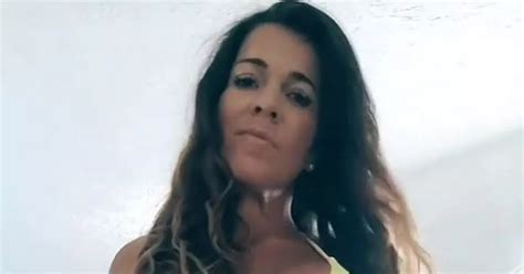 Proud Cougar Flooded With Marriage Proposals After Flaunting Mum Bod
