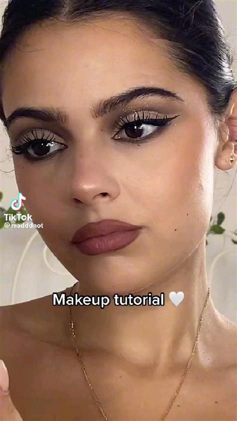 Pin De Rayssapnh Em Pins Criados Por Você Hacks De Maquiagem Ideias De Maquiagem Tutoriais