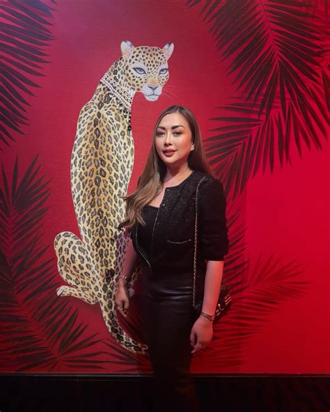 Sherry Faller 范雪莉 Iamsherryvfaller • Instagram Photos And Videos