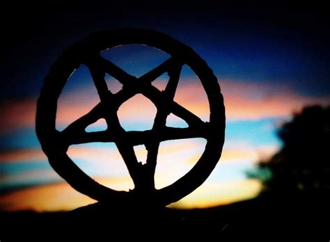 ¿sabes El Significado De La Estrella De 5 Picos O Pentagrama