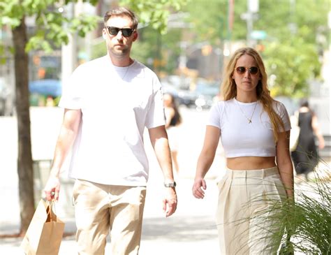 Who Is Jennifer Lawrences Husband Cooke Maroney And How Did They Meet
