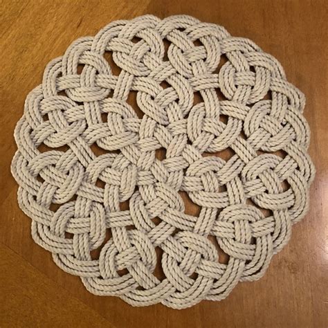 Circle Mat Protected With Clear Polyurethane Knots Circle Mats