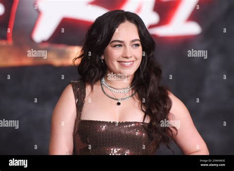 Mary Mouser Arrives At The Premiere Of The Sixth And Final Season Of