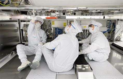 Asml Reports Strong Q4 2023 Performance Amidst Export Restrictions