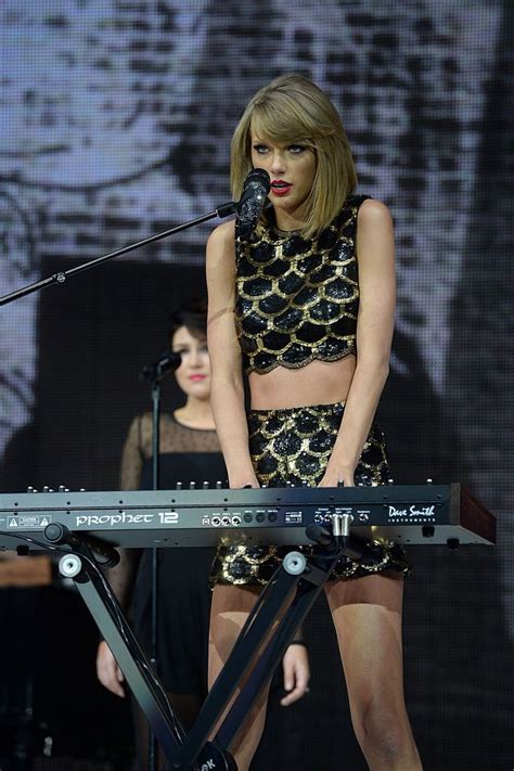 Taylor Swift 2014 Capital Fm Jingle Bell Ball Hq Love Story Pop
