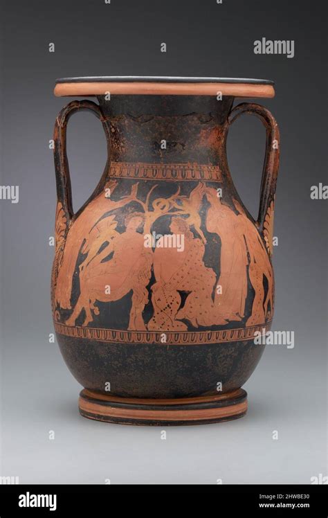 Red Figure Pelike In The Early Kerch Style Showing Herakles In The