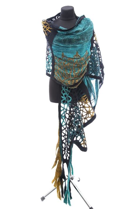 Pin by Кропачева Наталья on Валяние | Felted scarves, Wool scarf, Fashion