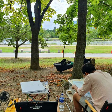 미미언니 맑은공기 마시며 새소리를 들으며 30년만에 색칠공부🎨🎨🎨 미사리경정공원