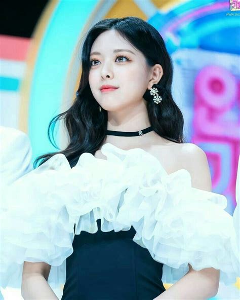 Pin Di Elizabethchow Su Yuna