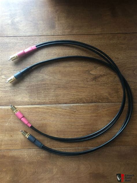 A Pair Of Custom Made Solid Core Rca Interconnect Cables 77cm Long For