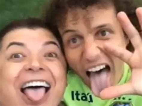 David Brazil mostra o porquê é adorado por famosos