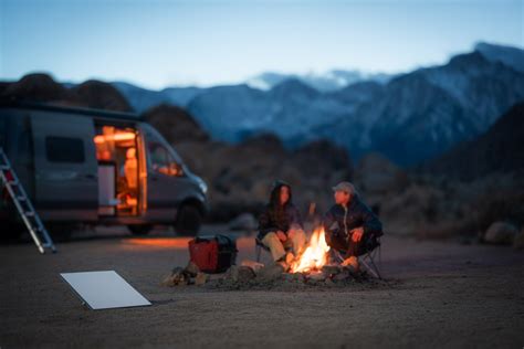 Elon Musk Ponders Starlink With Solar Battery Package