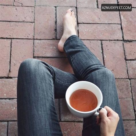 Clarka Wickliffe Feet Aznudefeet