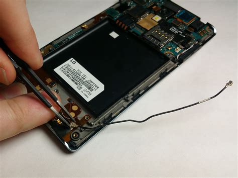 LG Optimus L9 P769 Antenna Replacement IFixit Repair Guide
