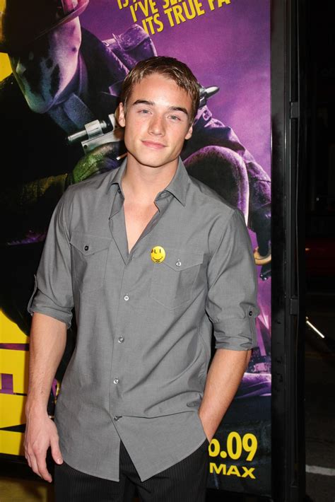 Brando Eaton Arriving At The Watchman Premiere At Manns Graumans
