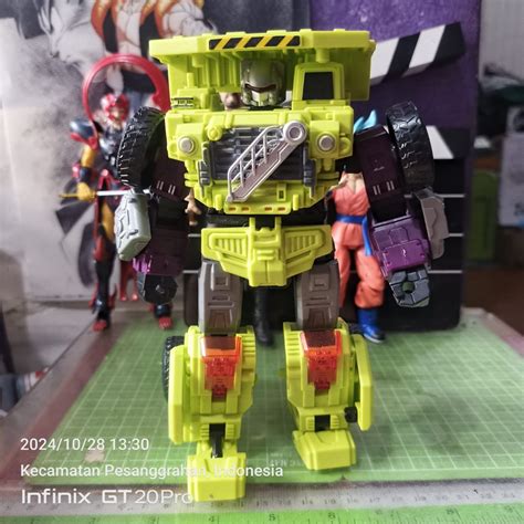 Transformers Combiners Nbk 1 Barang Yang Dicari Di Carousell