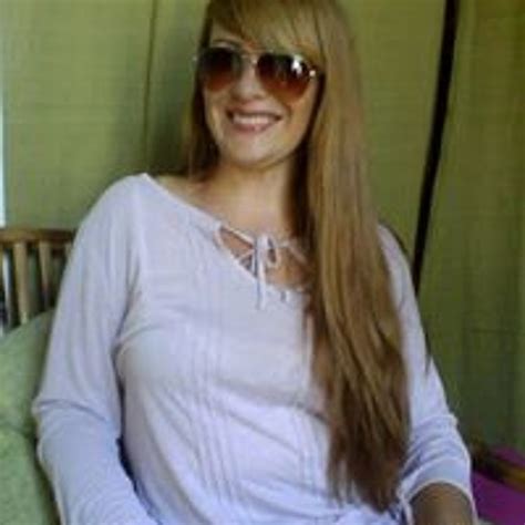 Stream Crys Góis Music Listen To Songs Albums Playlists For Free On