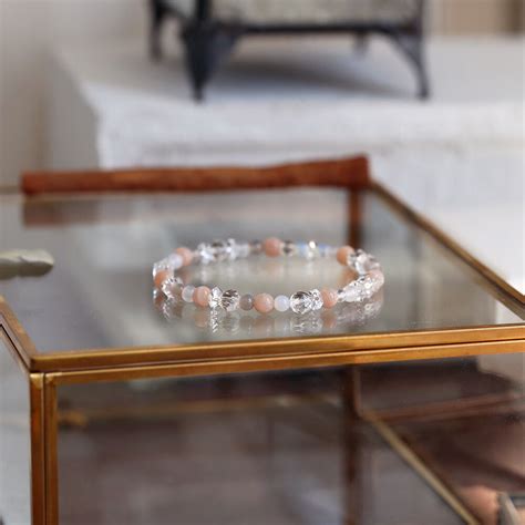 피치문크리스탈 원석팔찌 감도 깊은 취향 셀렉트샵 29cm