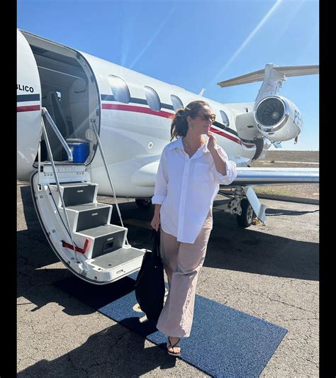 Foto Paolla Oliveira Mostrou Diversas Imagens De Bastidores Como Uma Viagem De Jatinho