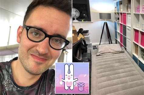 Why You Shouldnt Put Deodorant On In The Morning And When To Do It