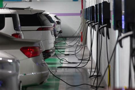 2025 경제정책 전기차 할인 커지면 정부 보조금도 늘어난다1월 셋째주부터 지급