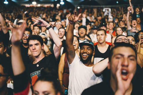 Tour Hype Music Celebration Human Arm Person Shallow Positive