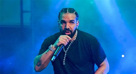 Watch Drake Addresses Alleged Leaked Video Rumors With Humor During Concert Therecenttimes