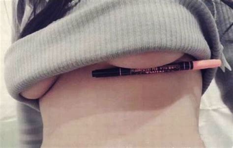 Crazy Underboob Pen Challenge Selfie Goes Viral In China 17 Photos