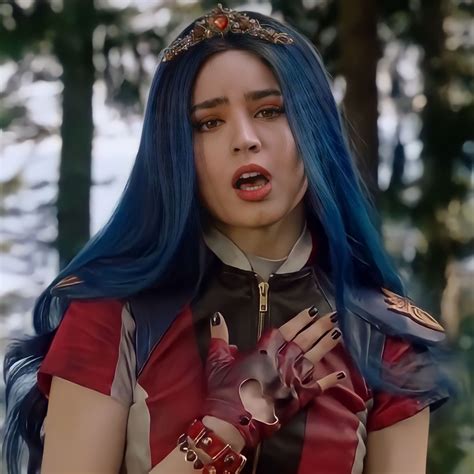 Sofia Carson In 2025 Evie Descendants Sofia Carson Descendants Pictures