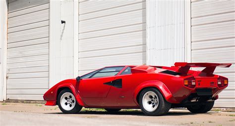 Colourful Classics At Motostalgias Indianapolis Auction Classic
