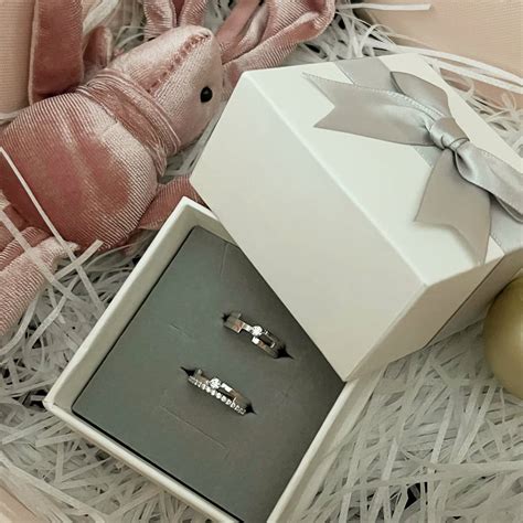 여섯시십칠분pm0617 벌써 2021년 한해의 마지막 날이네요⭐ 여섯시십칠분을 사랑해주시는 모든분들께